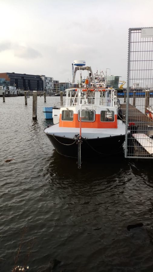 Werkboot Chumboo - 24 - Ex-professionele motorboot te koop ...