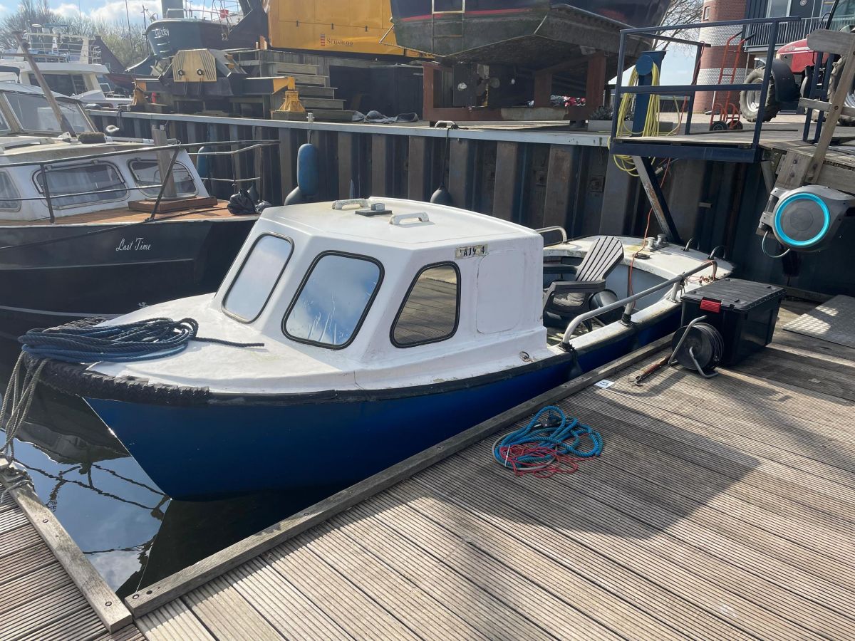 Werkboot - 600 - Beroepsschip te koop - Bootveiling.com
