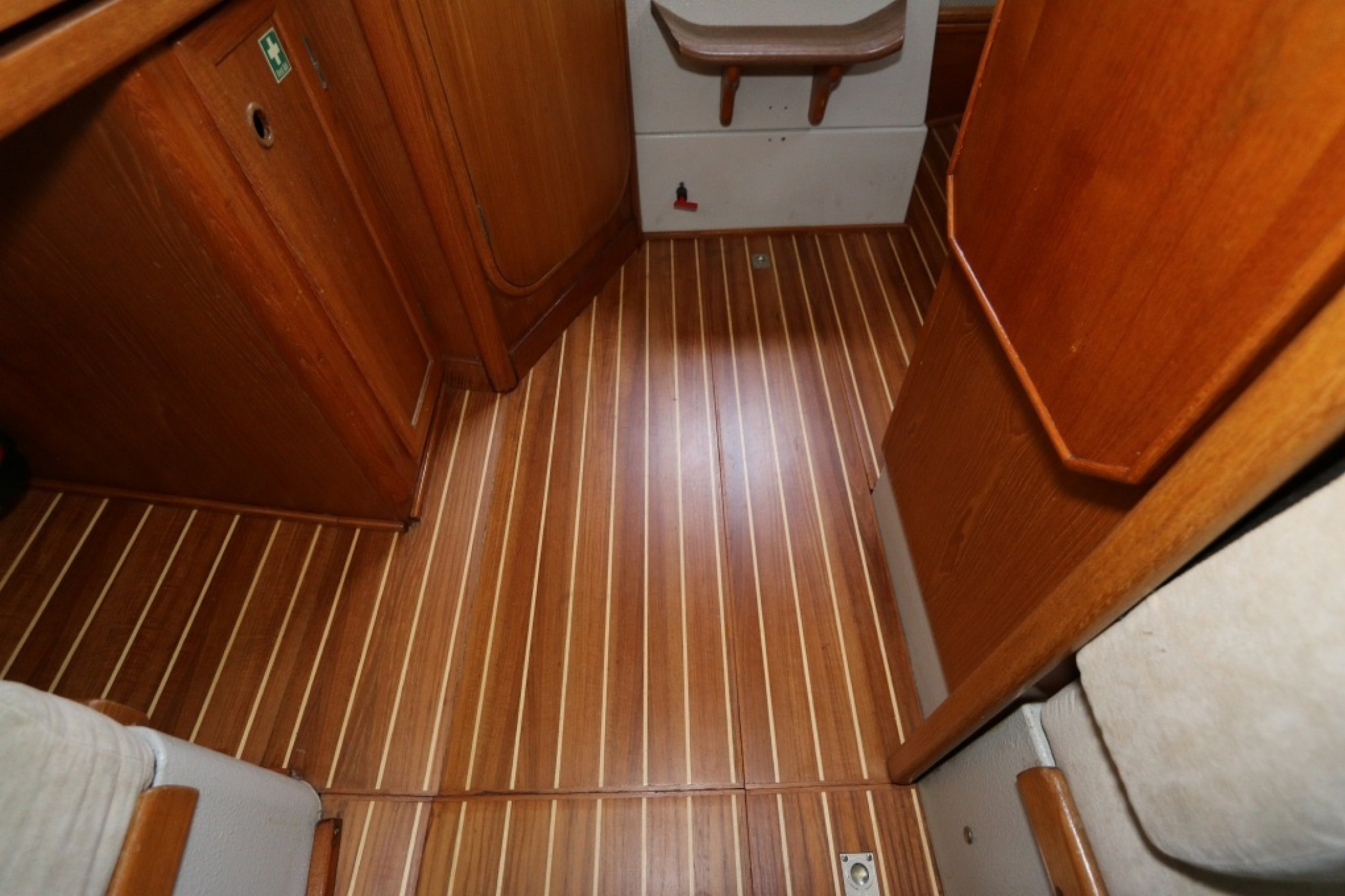 Dynamic - 4000 - 1988 - € 56.000 te koop | Schepenkring Yachtbrokers