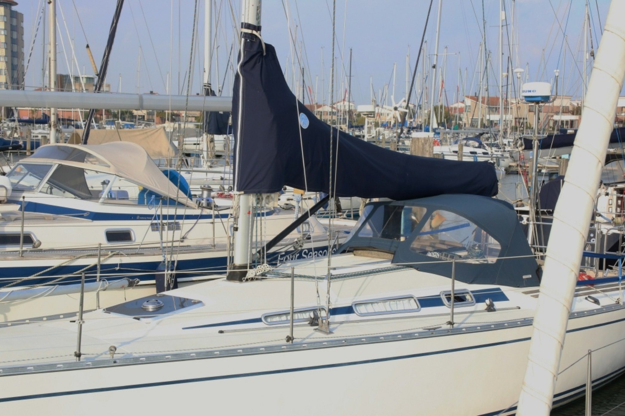 Dynamic - 4000 - 1988 - € 56.000 te koop | Schepenkring Yachtbrokers