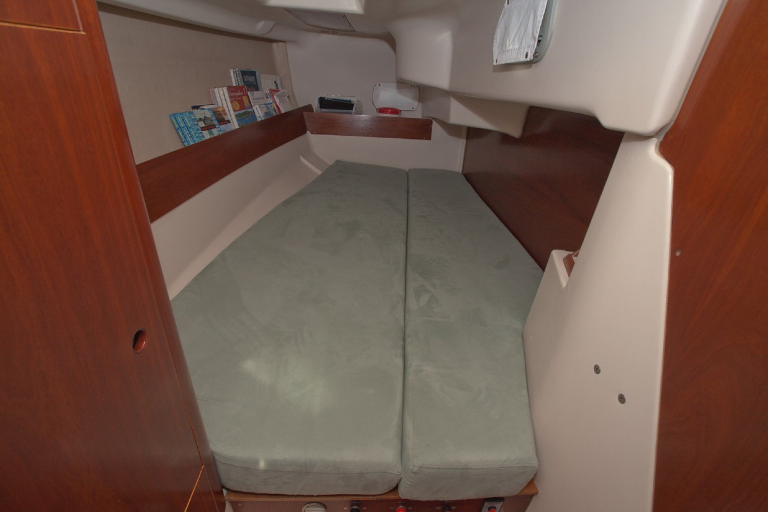 Beneteau Oceanis 321 Segelboot zu verkaufen | White Whale Yachtbrokers