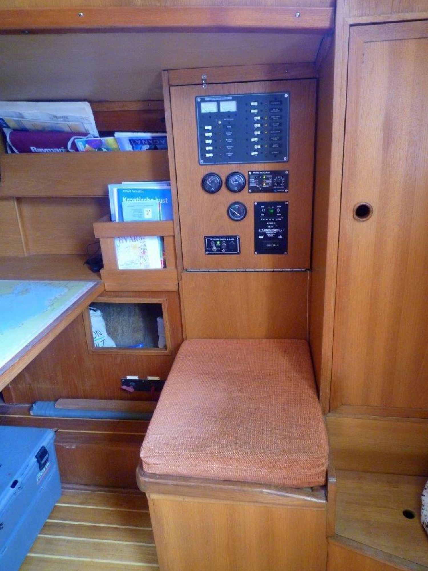 Van De Stadt 42 Ketch Sold | White Whale Yachtbrokers