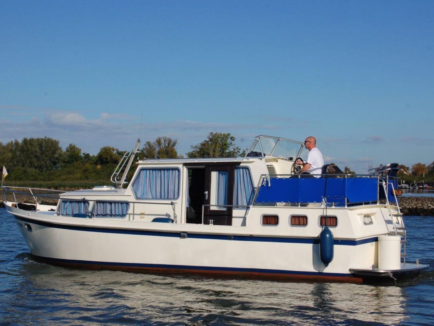Ten Broeke kruiser 10.00 Sold | White Whale Yachtbrokers