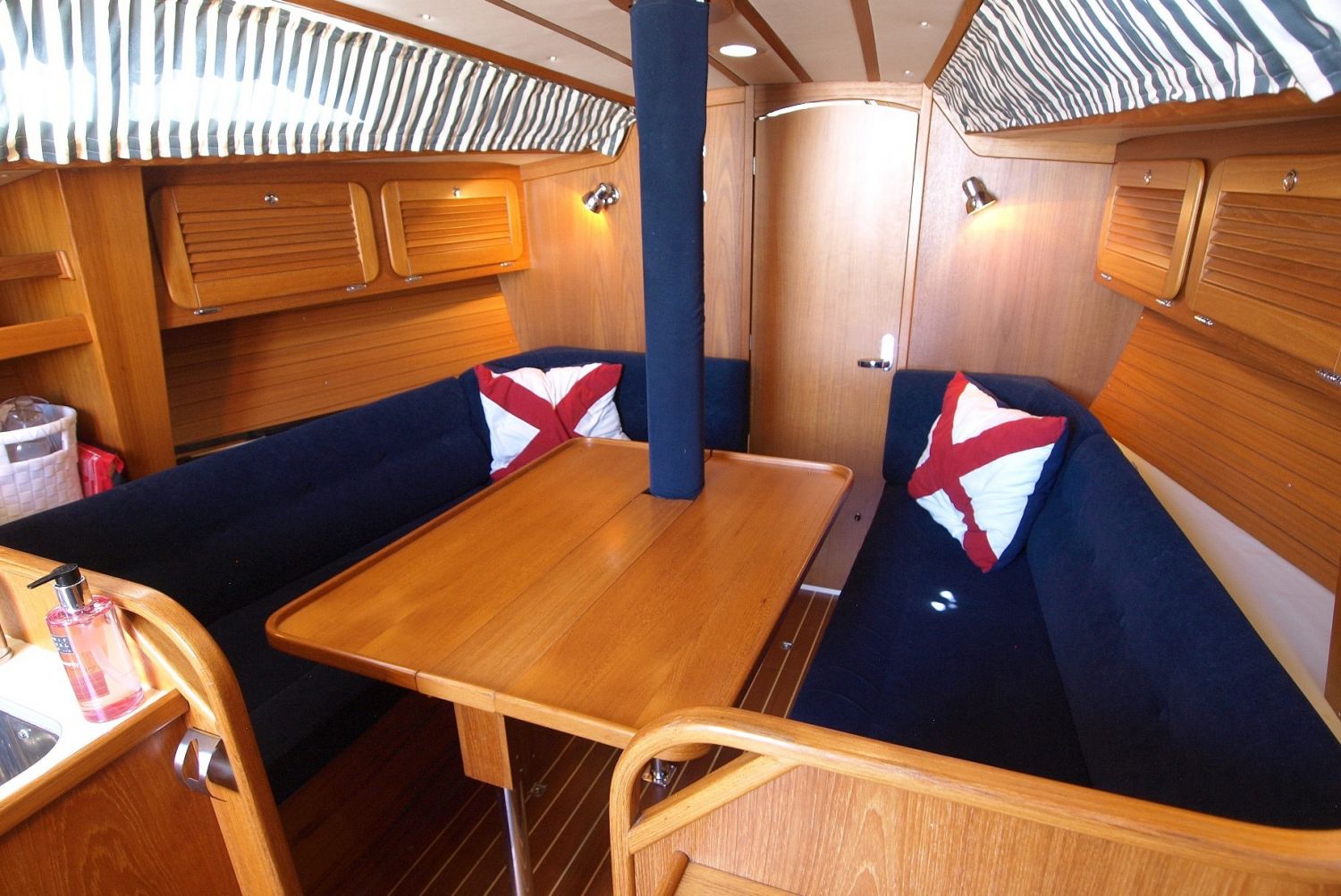 Maxi 1050 sailboat for sale | White Whale Yachtbrokers