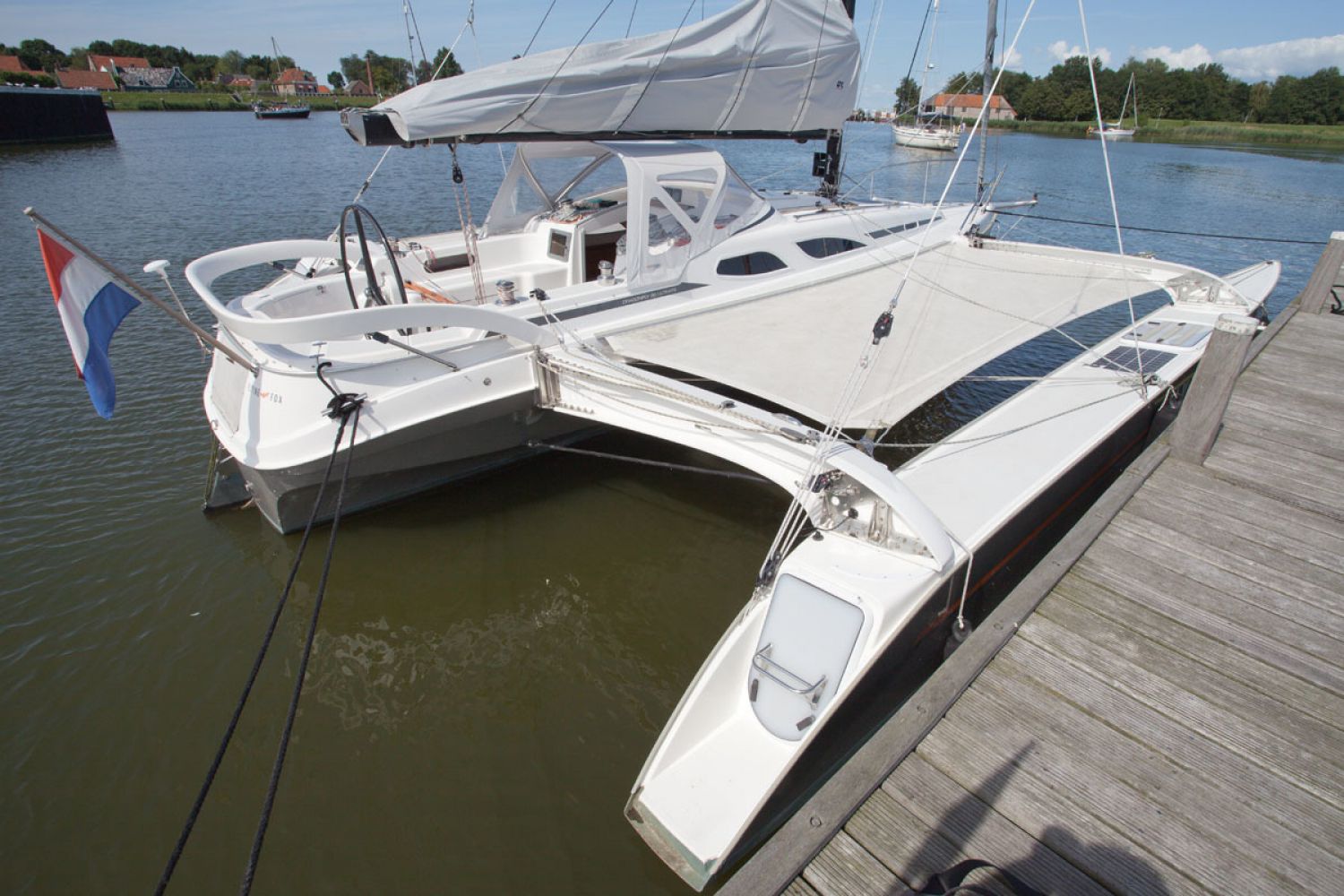 Dragonfly 35 Ultimate Segelboot zu verkaufen | White Whale Yachtbrokers