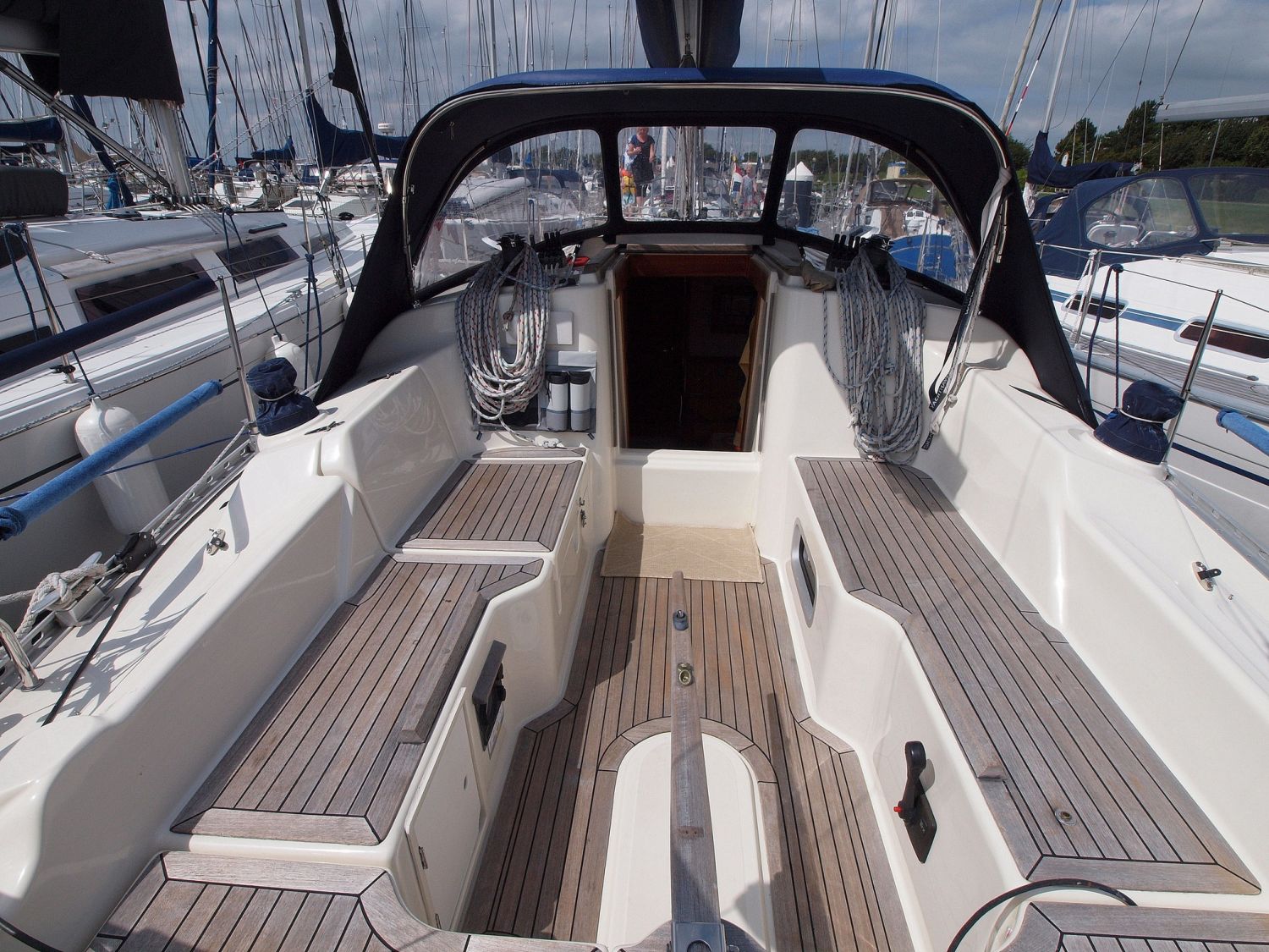 Hanse 341 sailboat for sale | White Whale Yachtbrokers