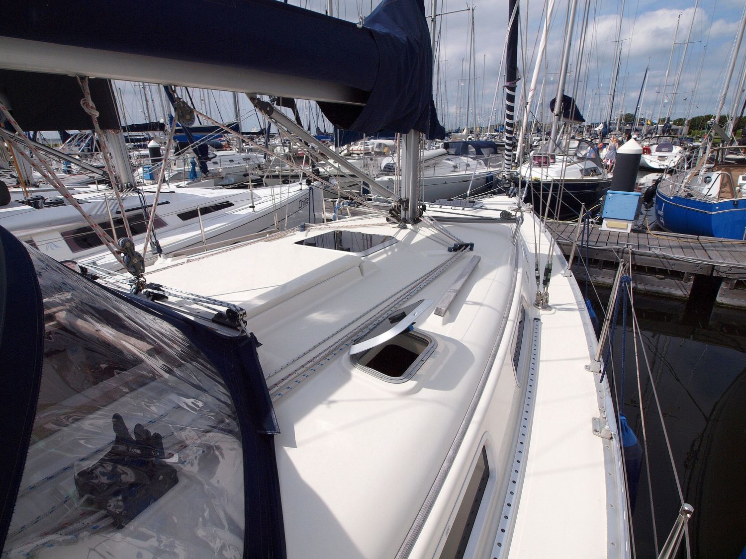 Hanse 341 sailboat for sale | White Whale Yachtbrokers