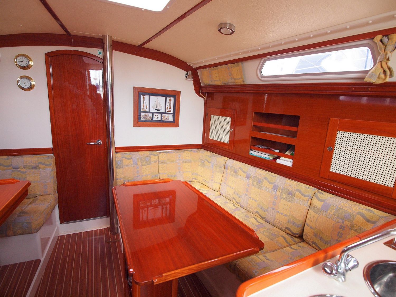 Hanse 341 sailboat for sale | White Whale Yachtbrokers