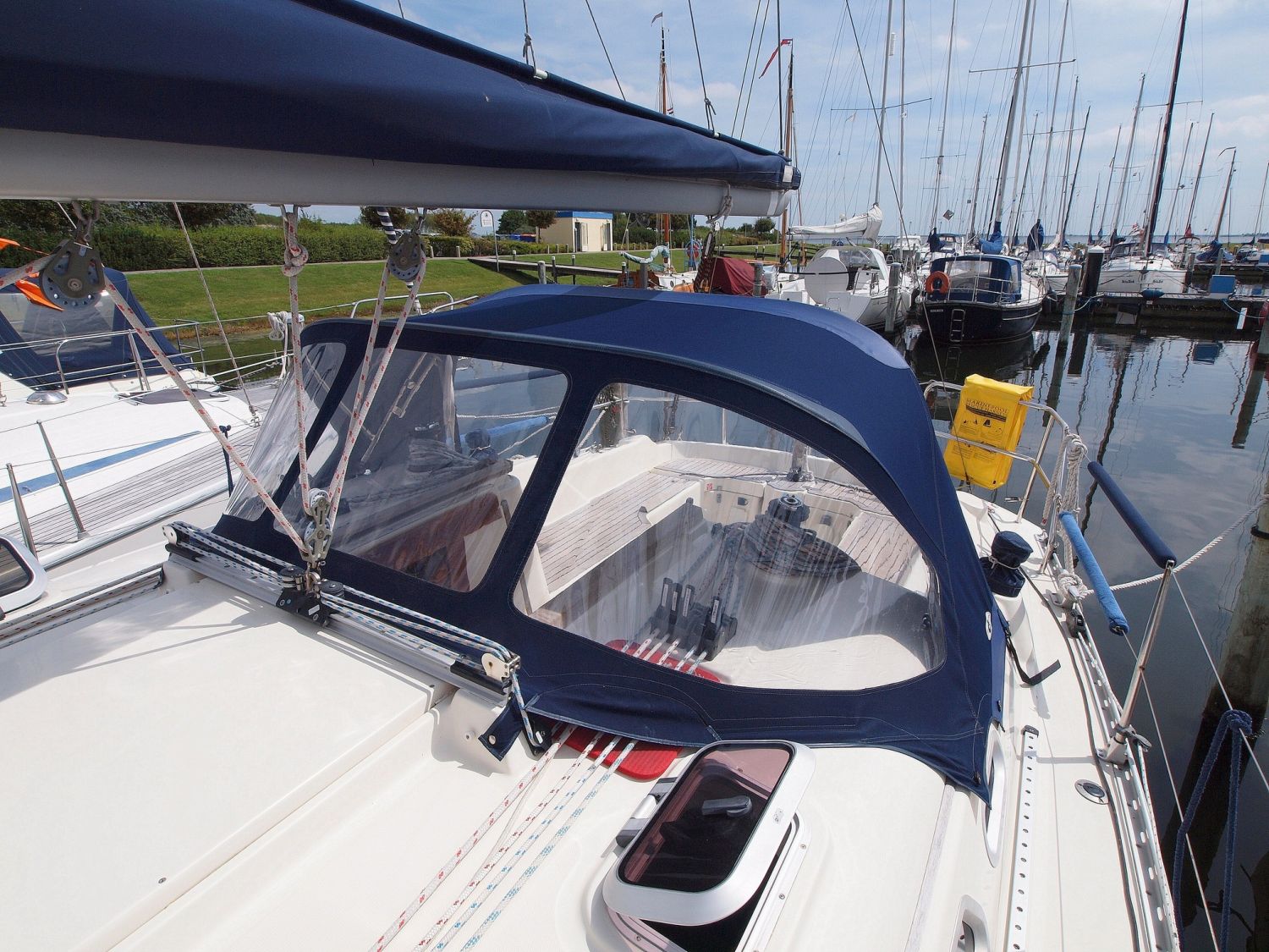 Hanse 341 sailboat for sale | White Whale Yachtbrokers