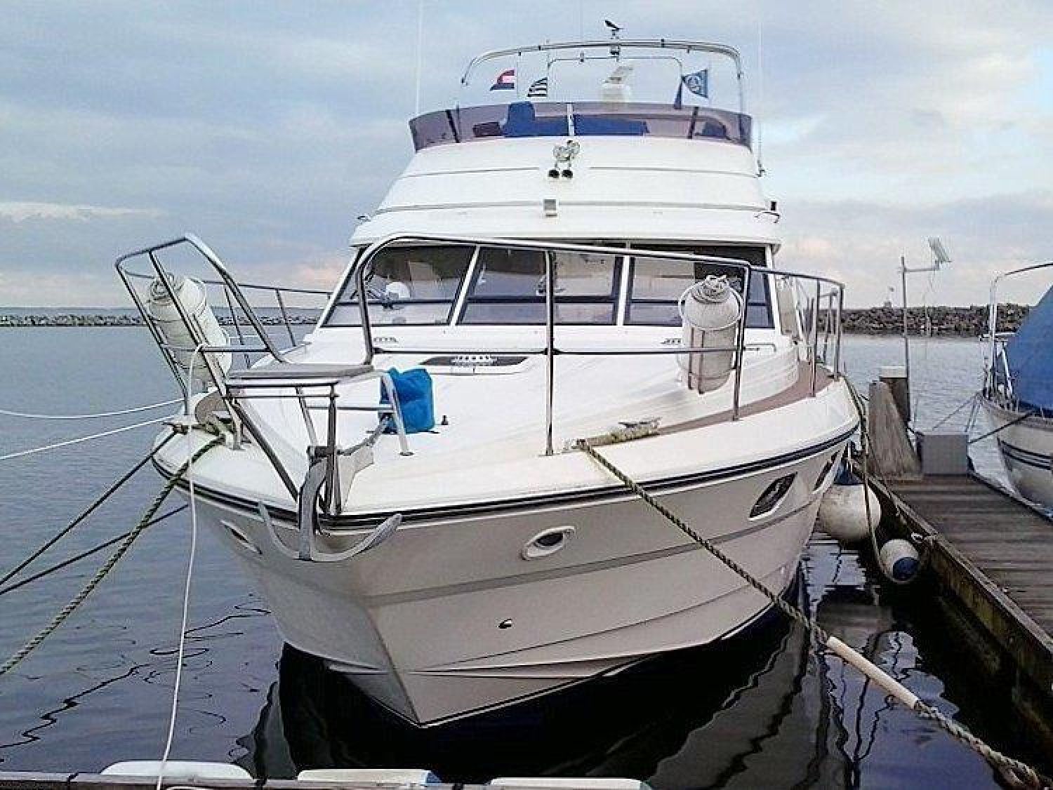 Princess 435 Flybridge motoryacht