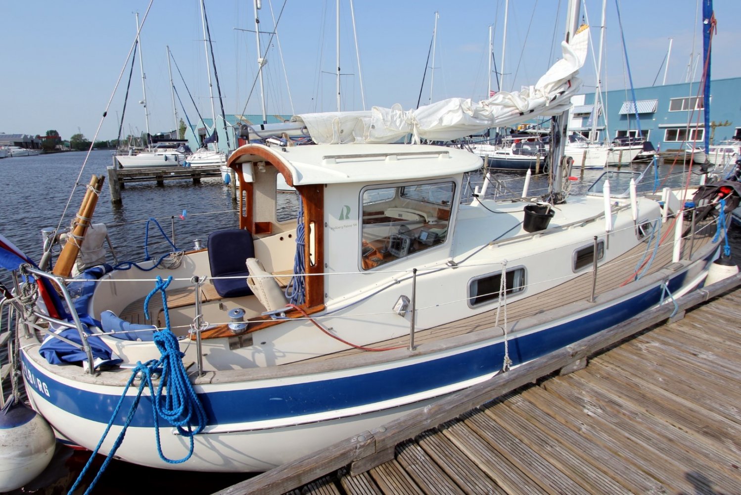 Hallberg Rassy 94 zeilboot te koop | White Whale Yachtbrokers