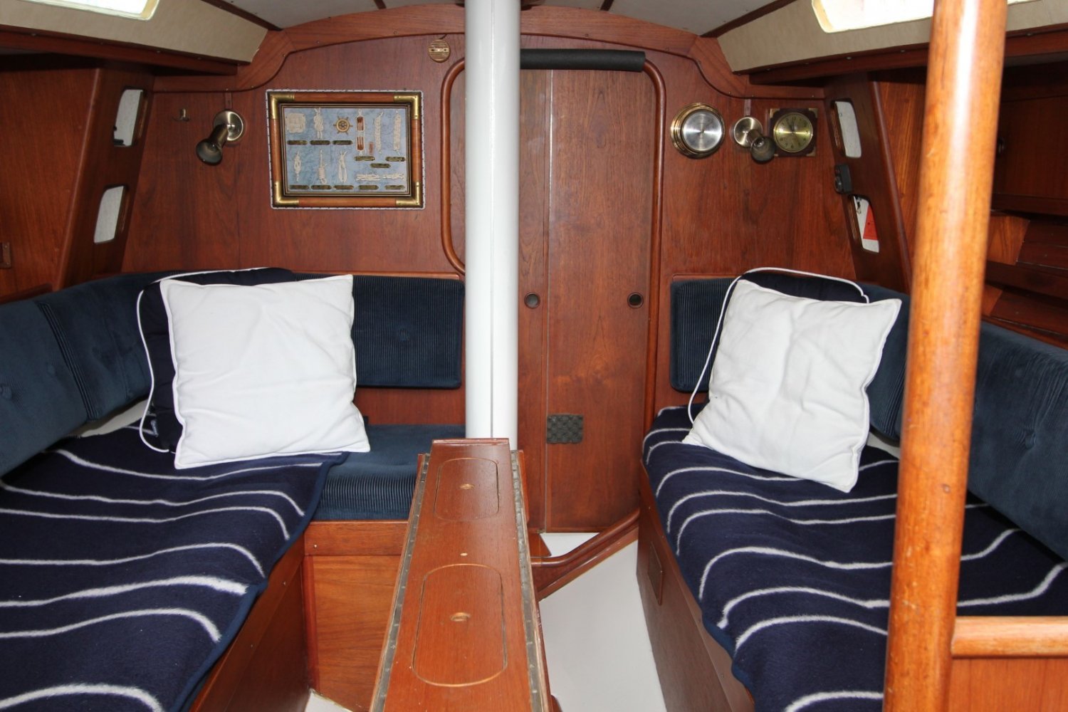 LORD HELMSMAN 9.50 sailboat for sale | White Whale Yachtbrokers