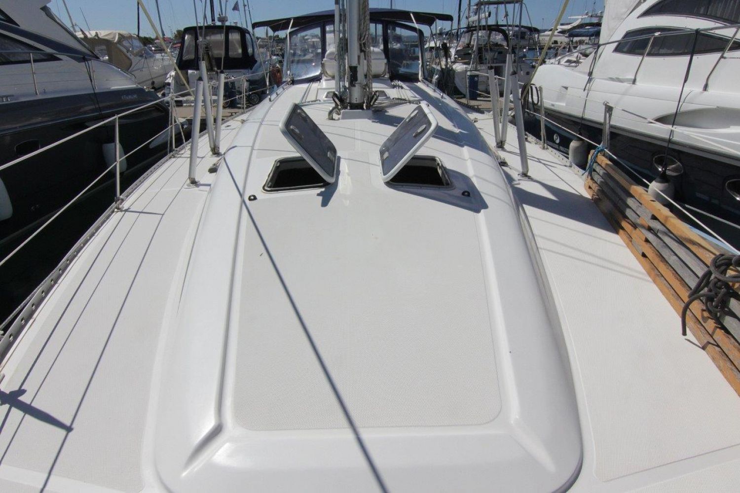 Elan 45 zeilboot te koop | White Whale Yachtbrokers