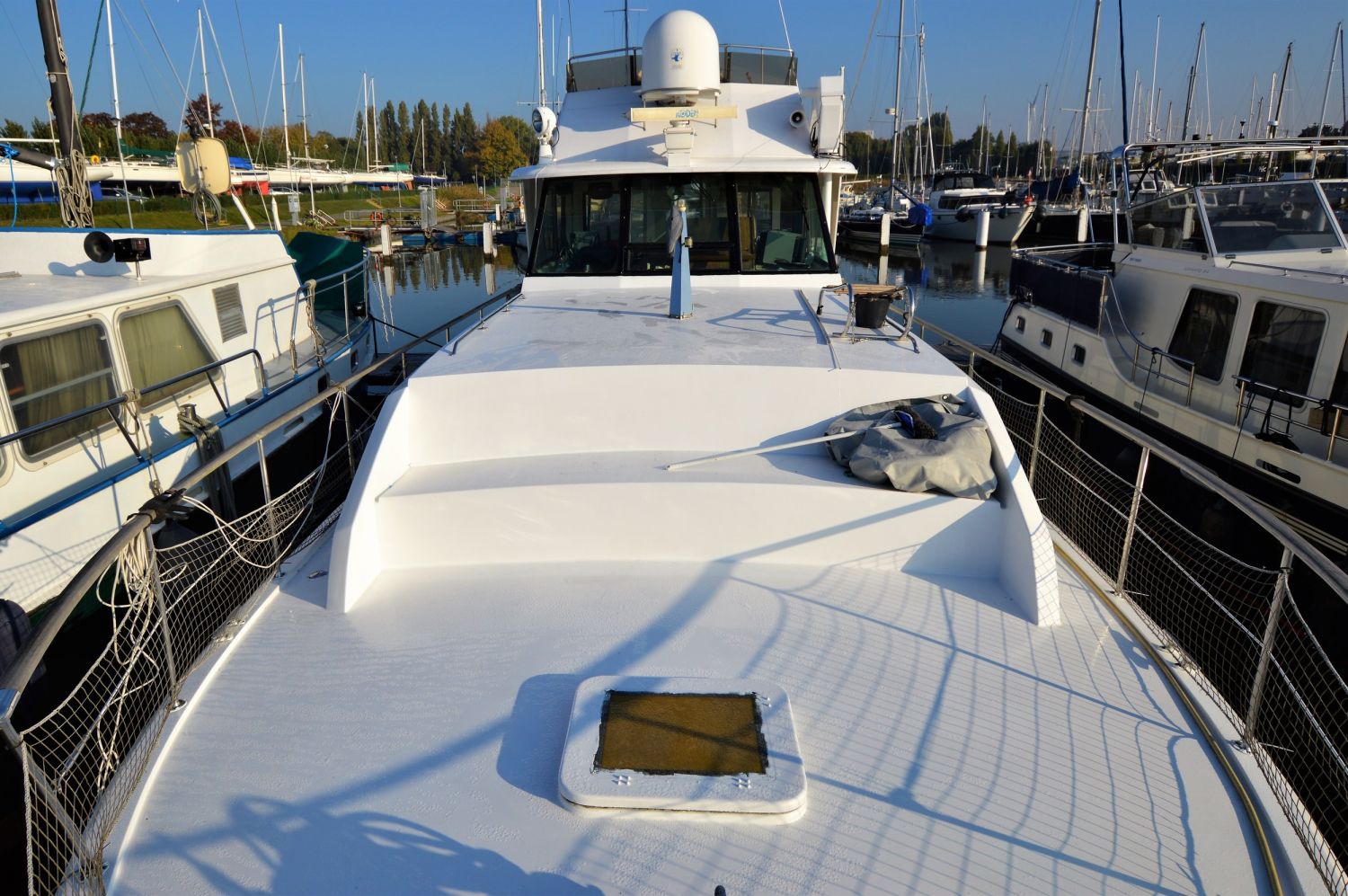 Hatteras 43 DC Sold | White Whale Yachtbrokers