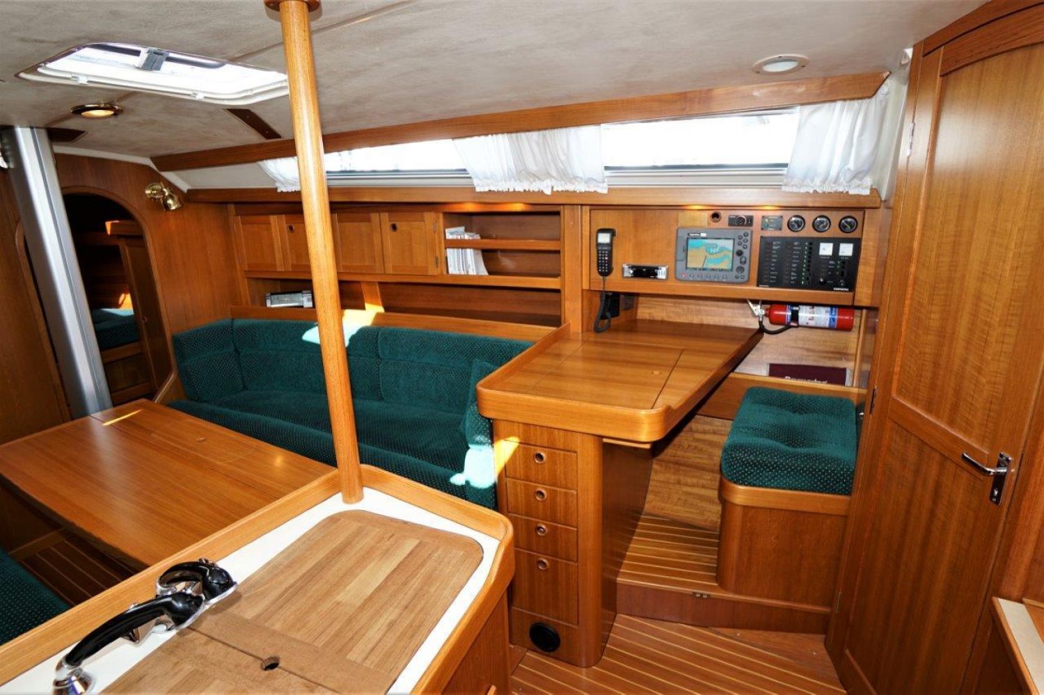 Comfortina 35 Sold | White Whale Yachtbrokers