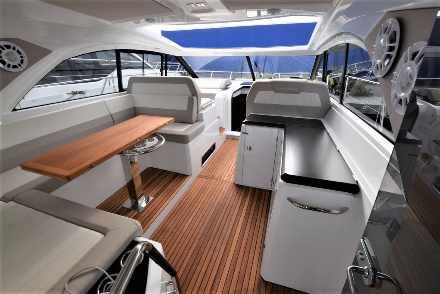 Jeanneau Leader 46 motorboat for sale | White Whale Yachtbrokers