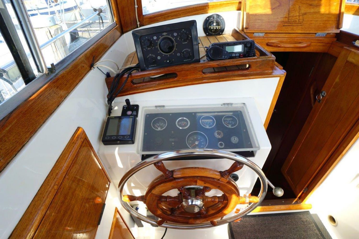Prior Coaster Motorsailer 33 sailboat for sale | White Whale Yachtbrokers