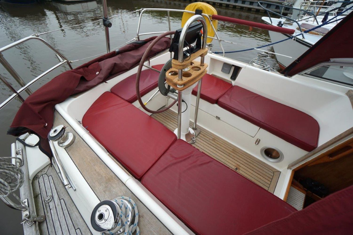 Najad 331 sailboat for sale | White Whale Yachtbrokers