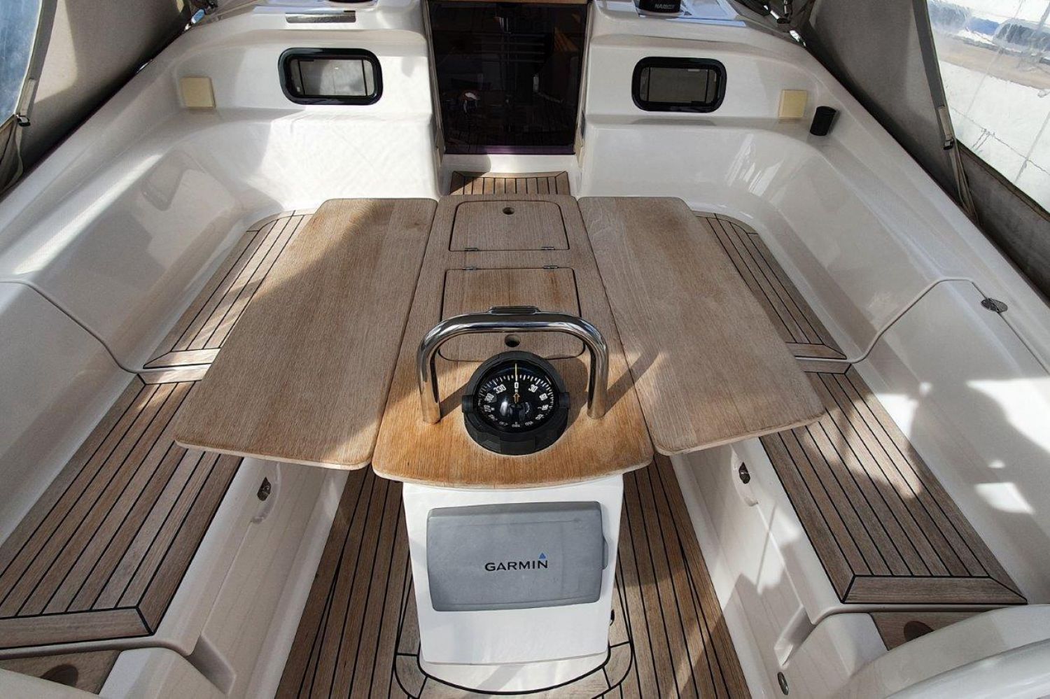 Elan Impression 444 zeilboot | White Whale Yachtbrokers