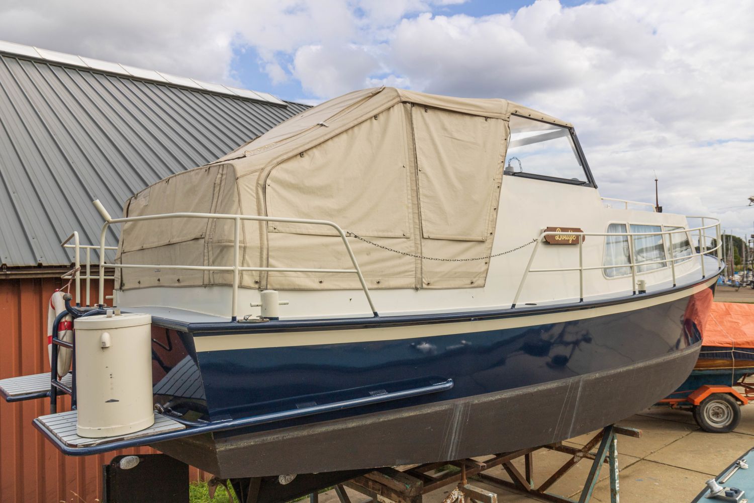 Doerak 780 OK motorboot | White Whale Yachtbrokers