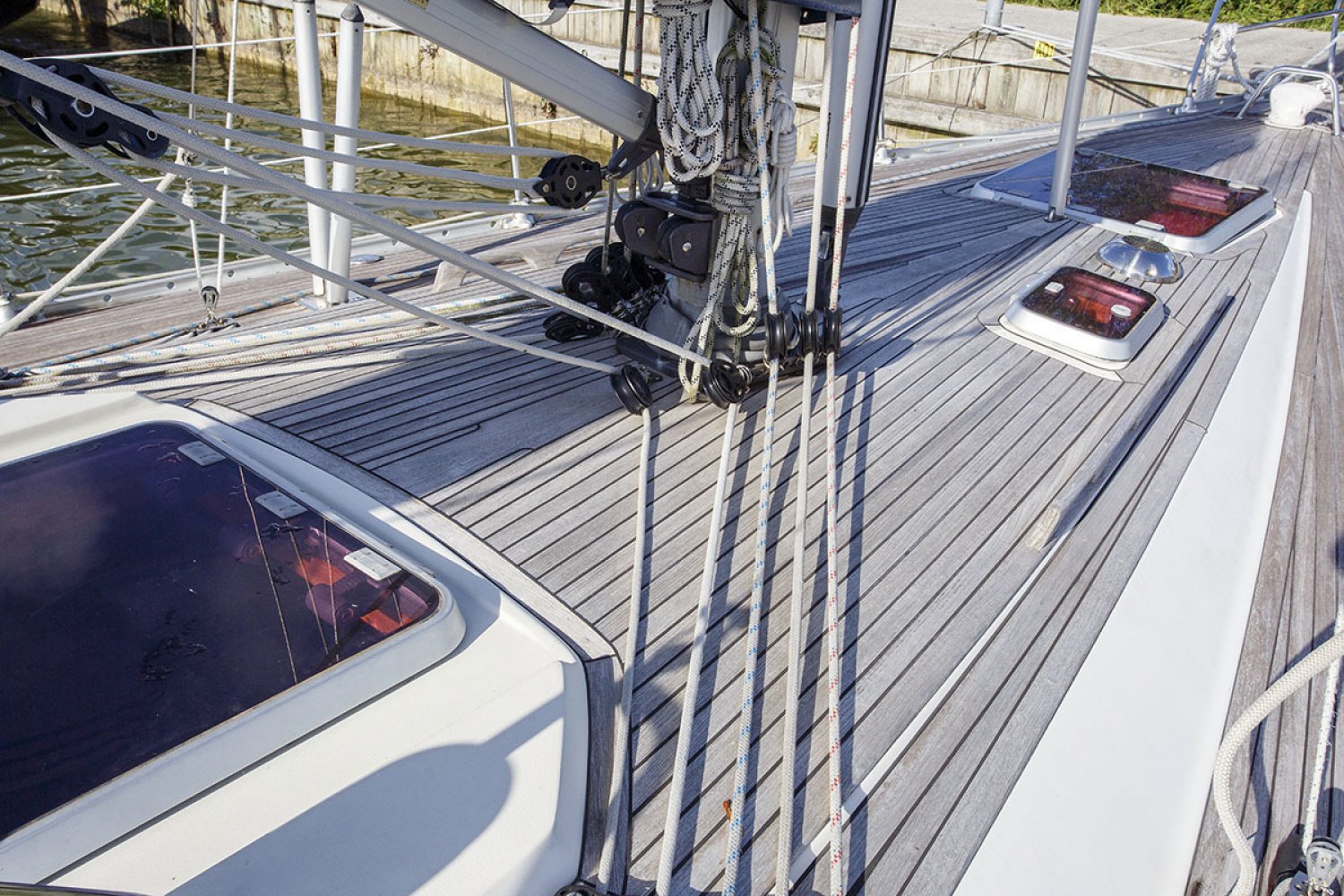 Sweden Yachts 390 sailboat for sale | White Whale Yachtbrokers