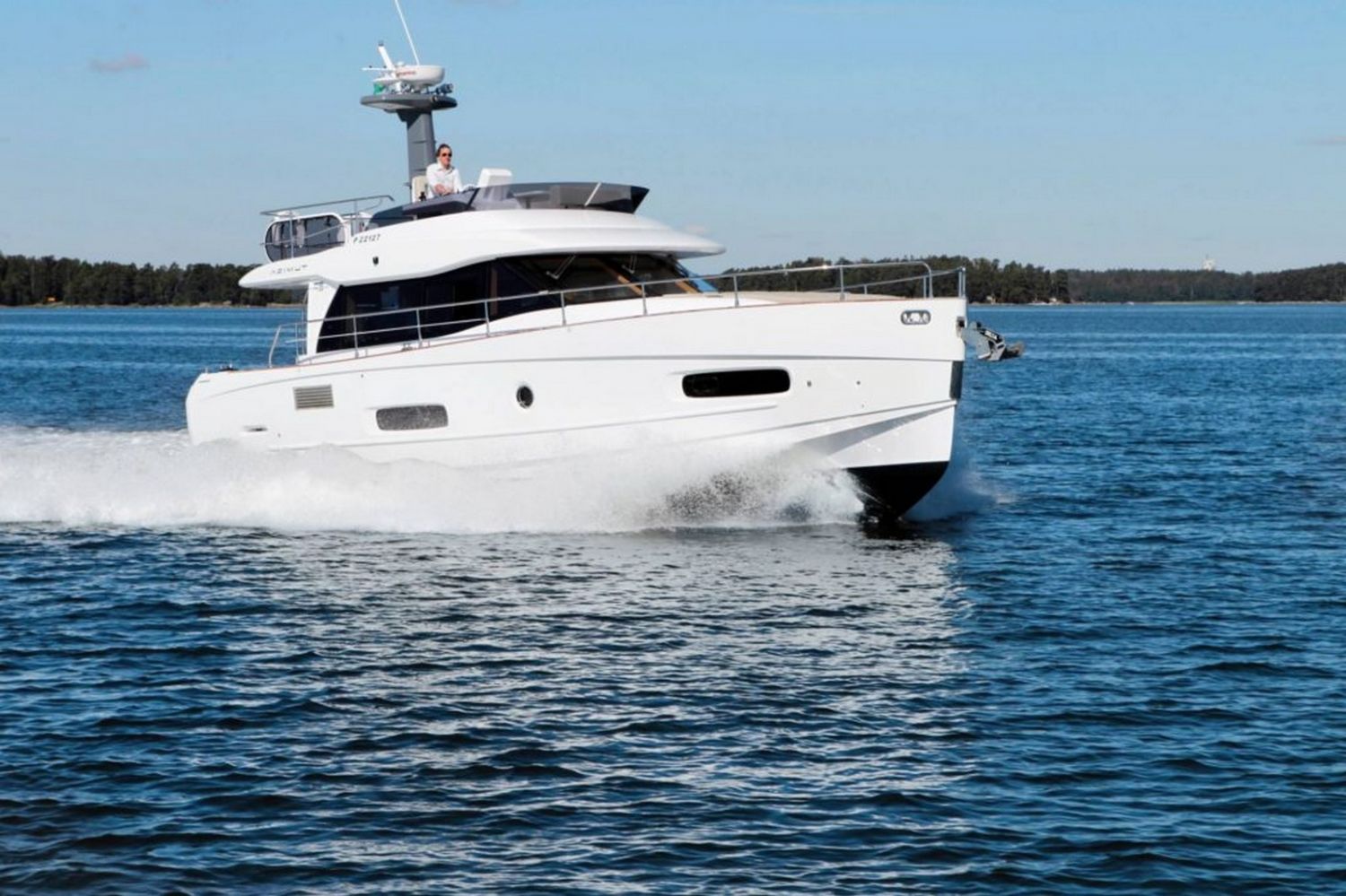 Azimut 43 Magellano Sold | White Whale Yachtbrokers