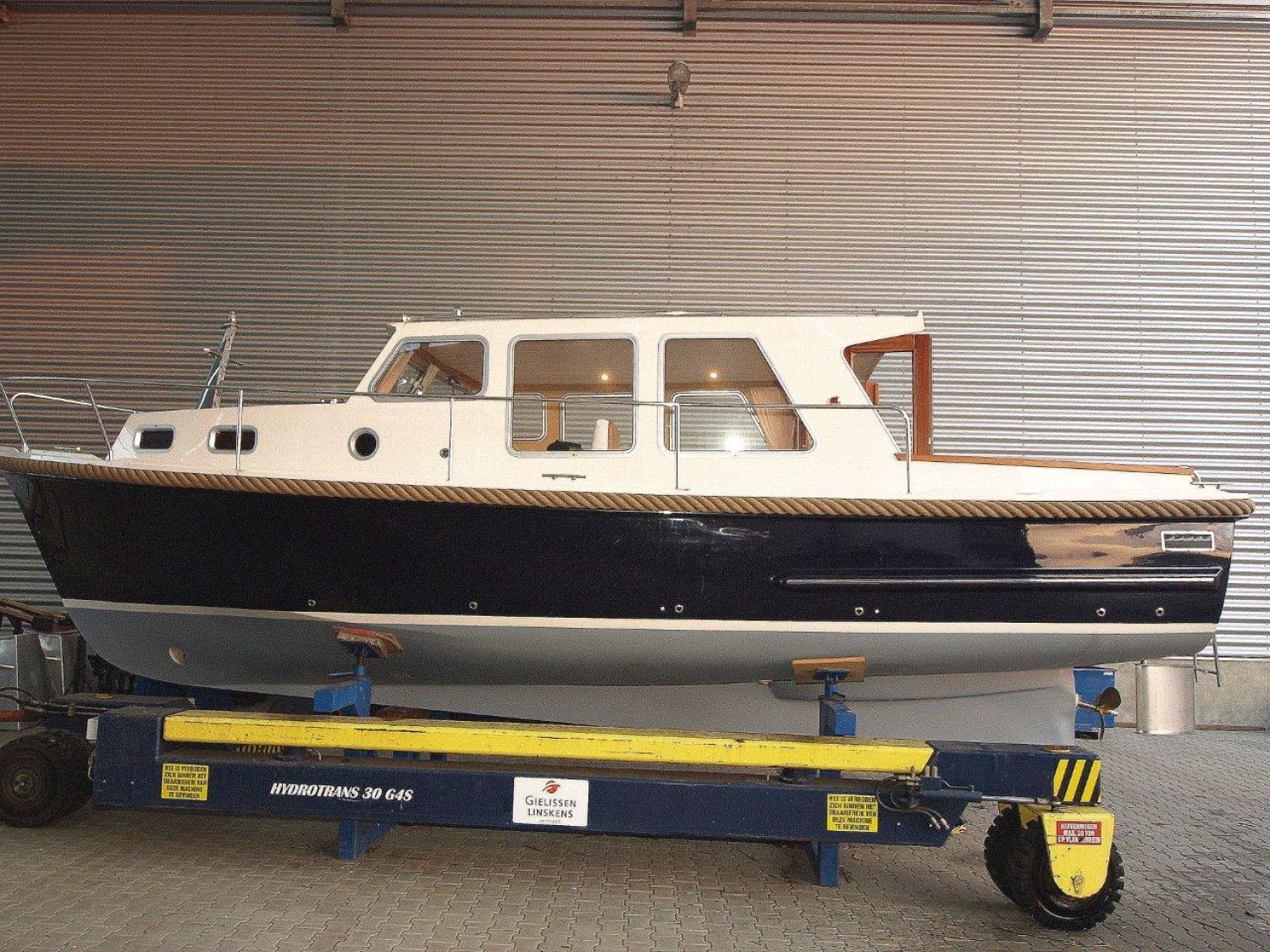 Drammer 935 Classic motorboot | White Whale Yachtbrokers