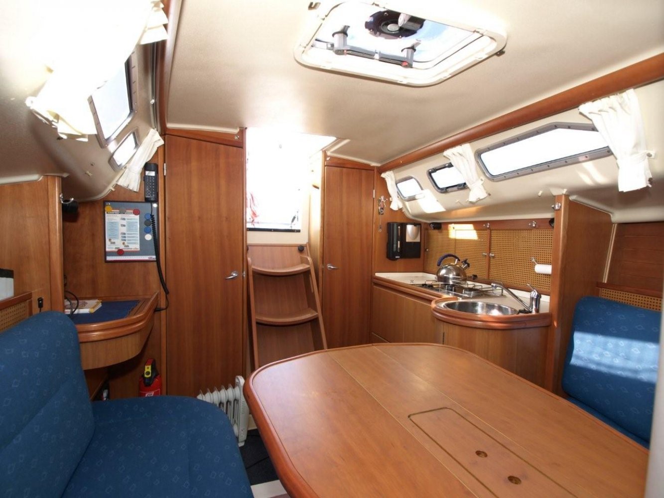 Sold Sailboats - Uw professionele jachtmakelaar door heel Europa