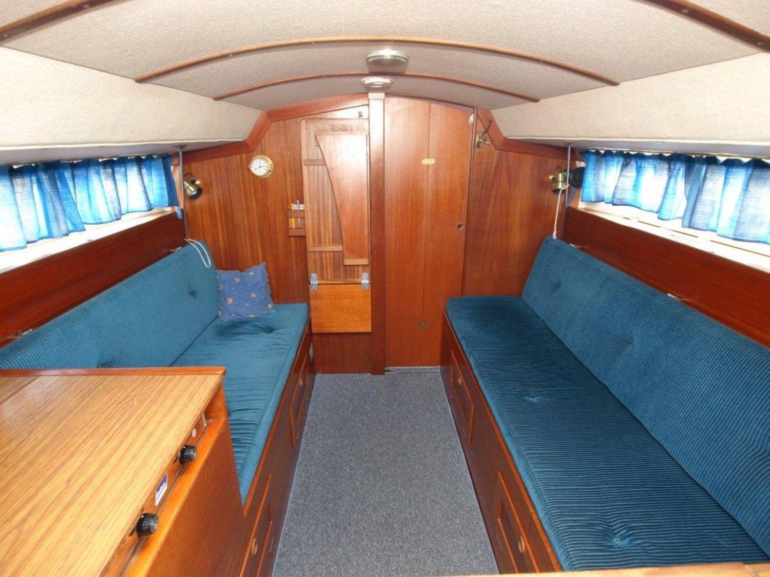 Hallberg Rassy 26 zeilboot | White Whale Yachtbrokers