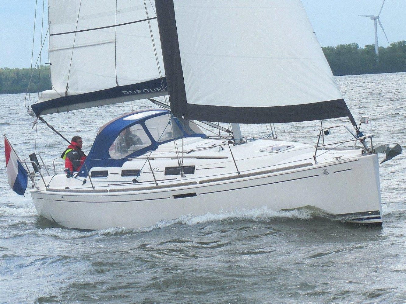Dufour 325 Grand Large sailboat for sale | White Whale Yachtbrokers