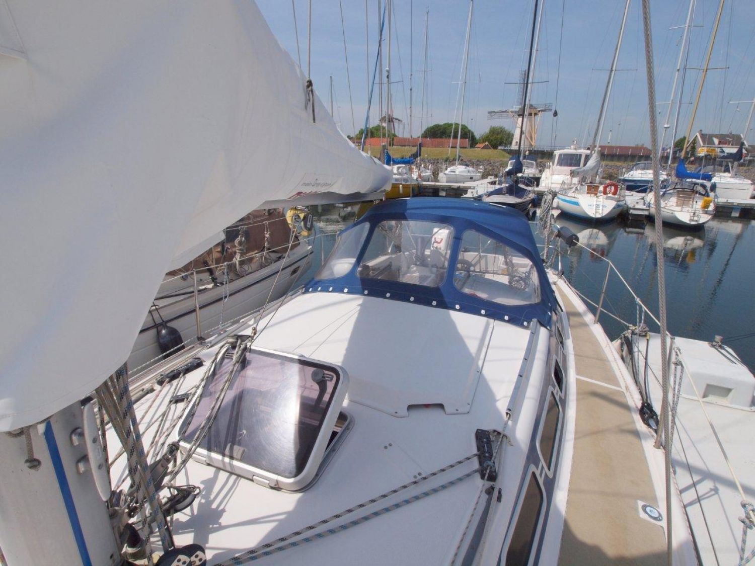 Dehler 35 Cruiser sailboat for sale | White Whale Yachtbrokers