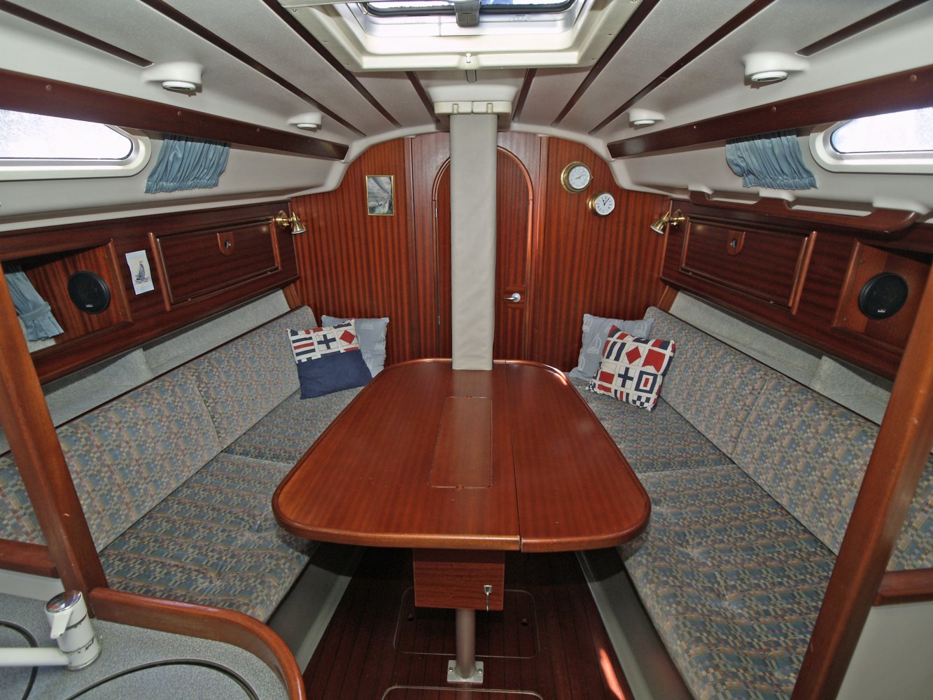 Dehler 35 CWS zeilboot | White Whale Yachtbrokers