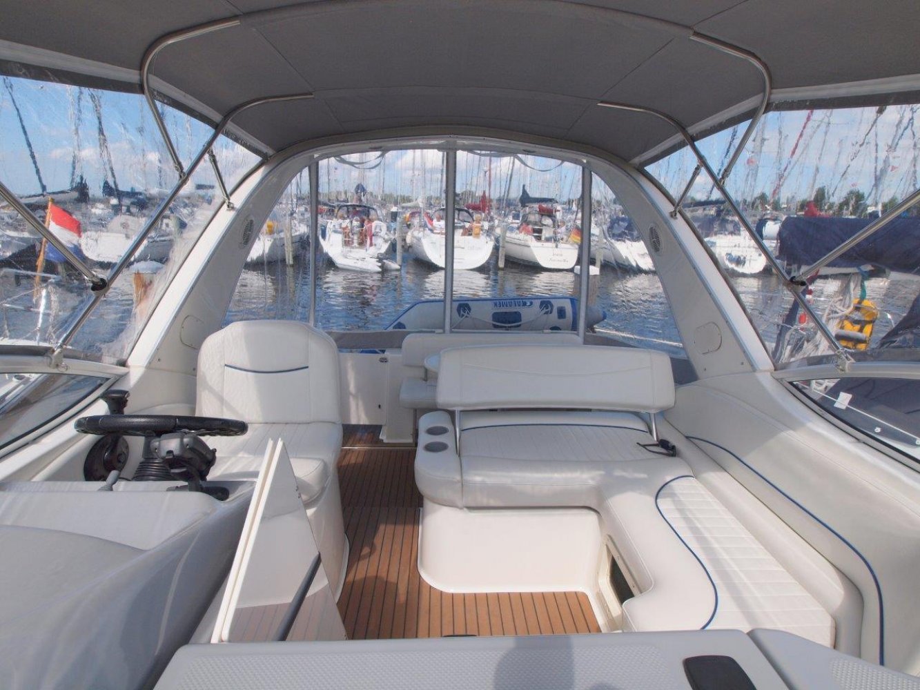 Bayliner 285 motorboot te koop | White Whale Yachtbrokers