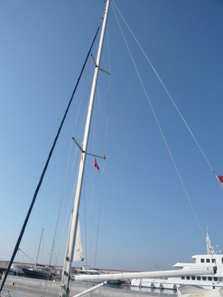 CR 400 DS | White Whale Yachtbrokers