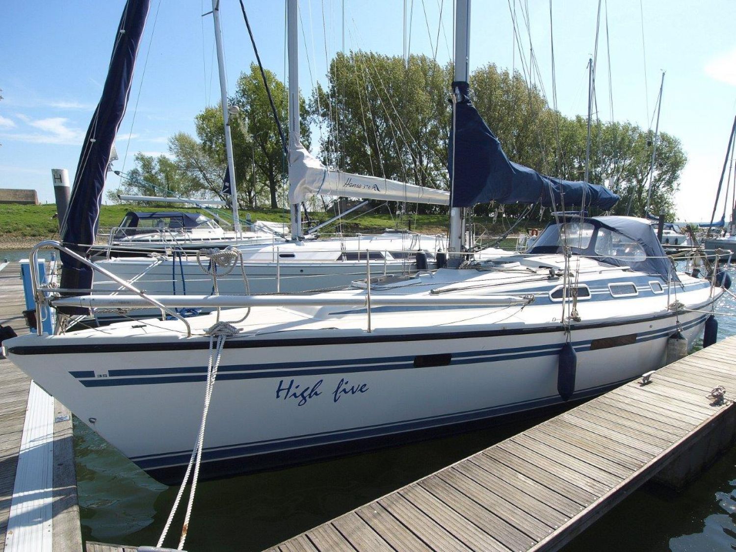 Dehler 35 CWS sailboat for sale | White Whale Yachtbrokers