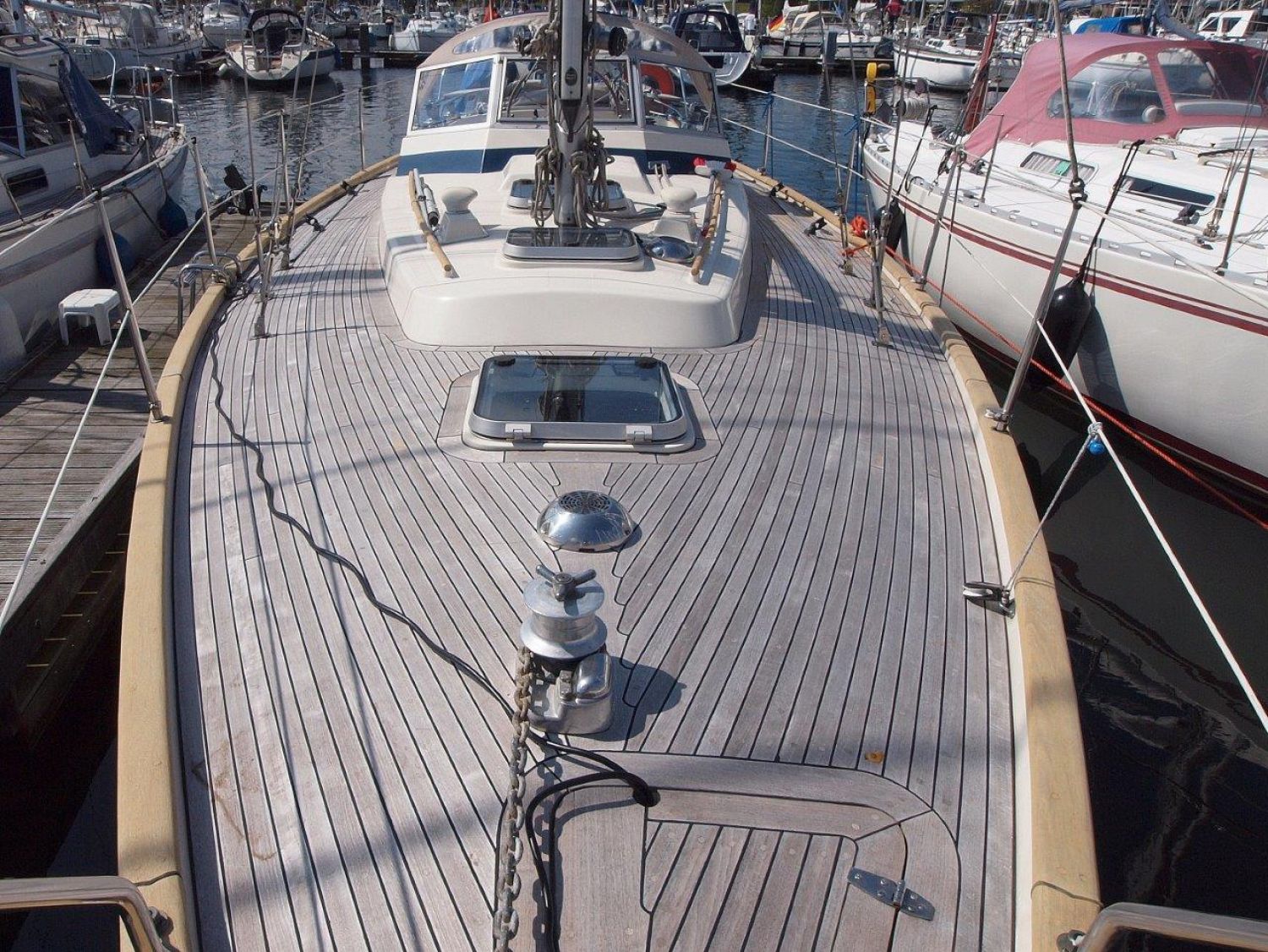 Hallberg Rassy 352 Scandinavia sailboat for sale | White Whale Yachtbrokers