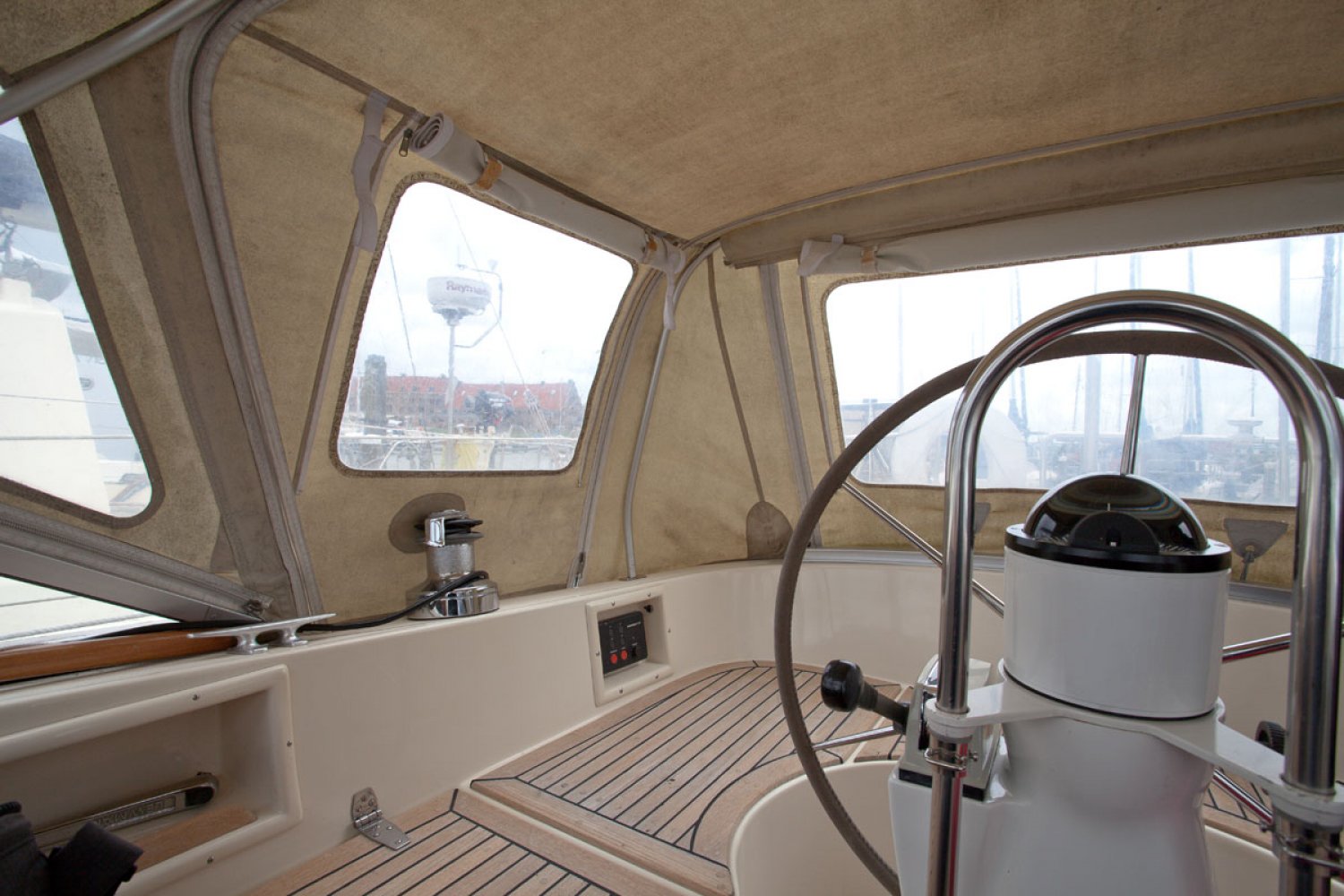 Hallberg Rassy 352 MK II Sold | White Whale Yachtbrokers