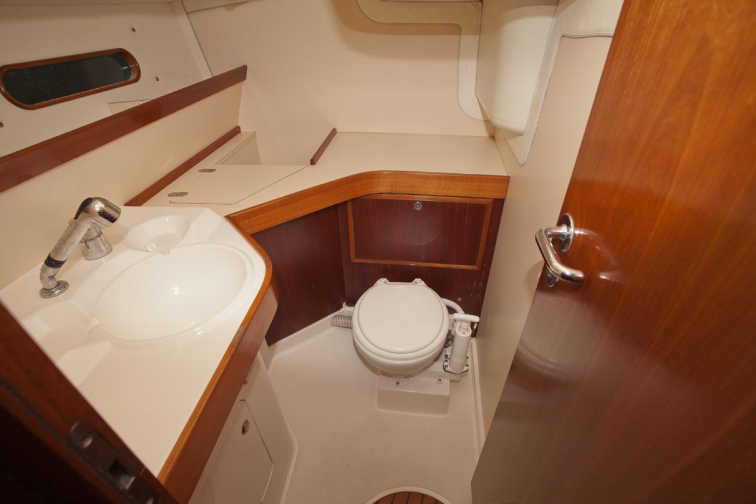 Jeanneau Sun Fast 36 sailboat for sale | White Whale Yachtbrokers