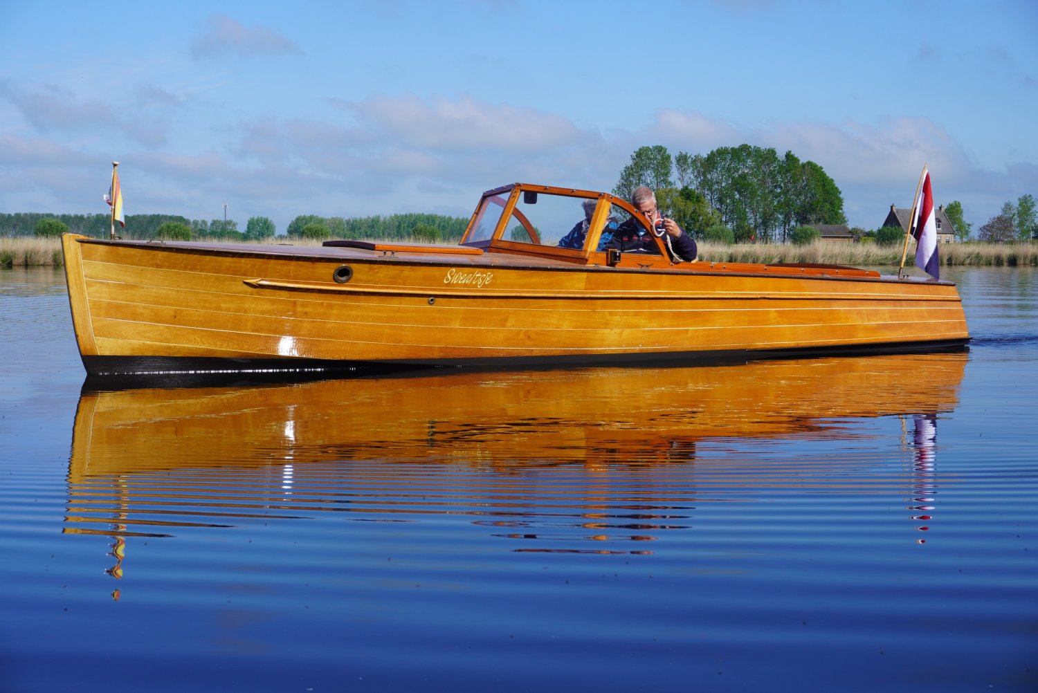 Autoboot - Houten Sloep - Salon Kruiser In Top Conditie!! barca in ...