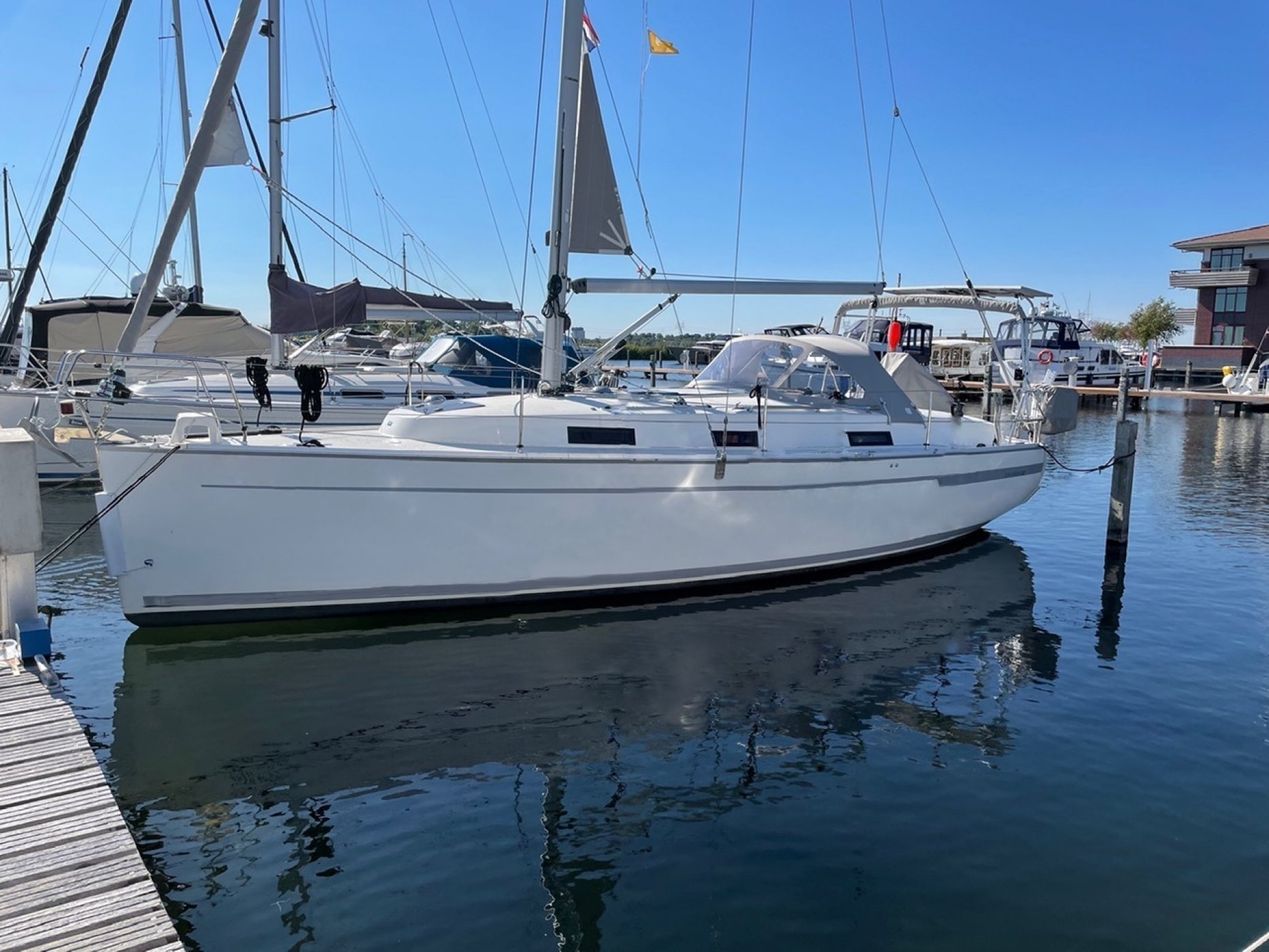 Bavaria - Cruiser 32 - 2012 te koop | Schepenkring Yachtbrokers