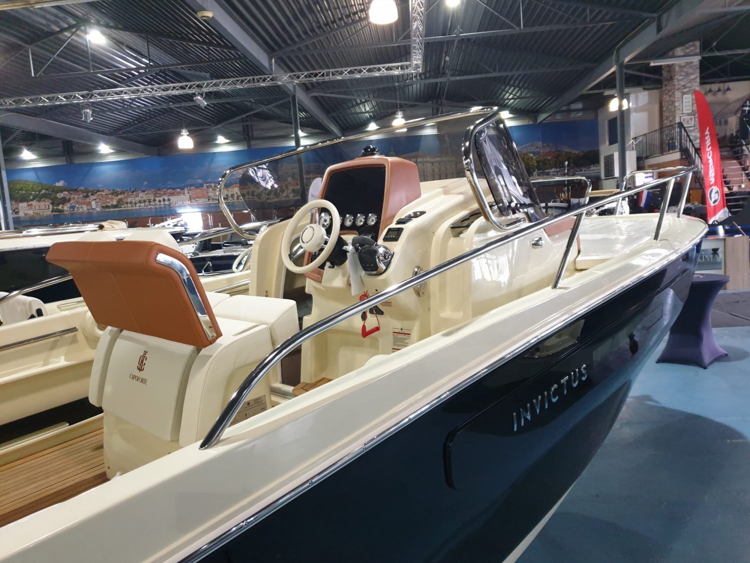 Invictus yacht Invictus 250 CX met Volvo Penta V6 280 pk AANBIEDING ...