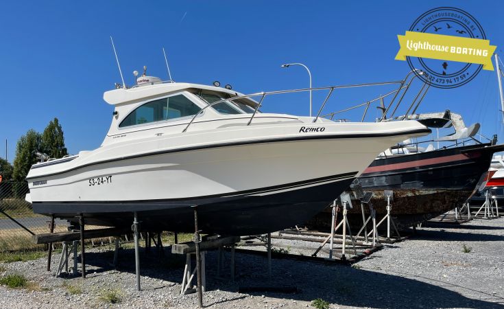 International yacht brokerage of motor- and sailboats | Lighthouse Boating