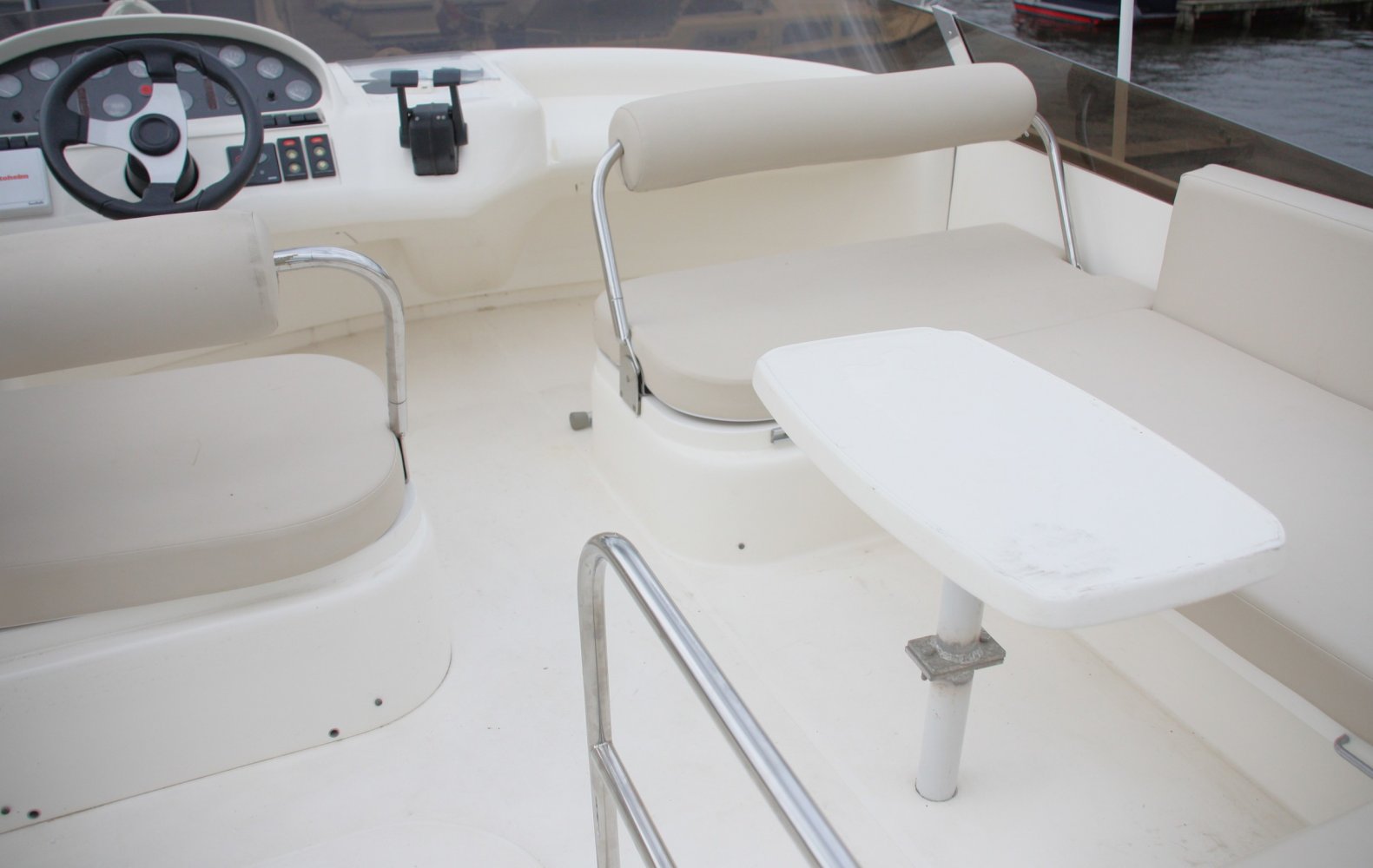 Princess 34 Flybridge te koop | Terherne Nautic