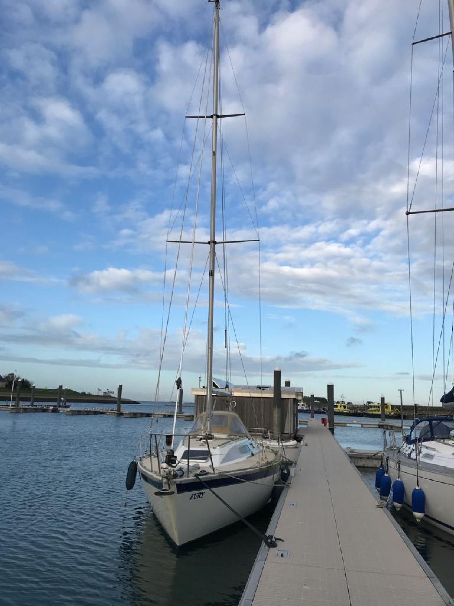 Westerly STORM 33 | Escape Yachting